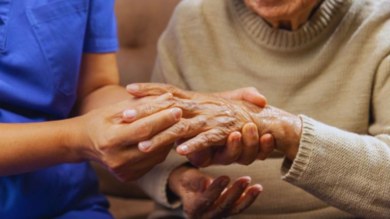 Rheumatoid Arthritis Treatment: Why Early Diagnosis Matters | Brickell ...